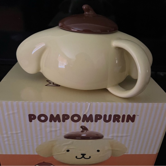 Sanrio | Other | Bnwt Pompompurin Face Sculpted 25oz Mug | Poshmark